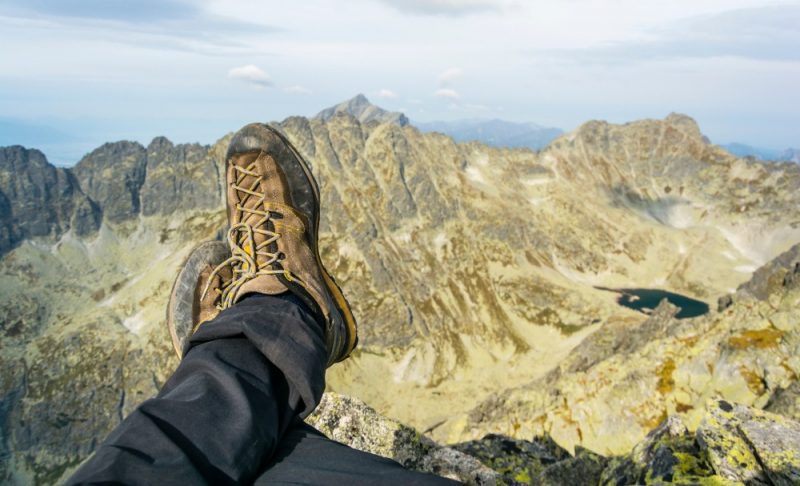 Best Approach Shoes For Hiking – Reviews & Buying Guide